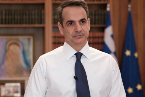 ΝΑ ΑΓΙΑΣΕΙ ΤΟ ΣΤΟΜΑ ΣΟΥ ΠΑΛΙΚΑΡΙ ΜΟΥ! Νεαρός τα «έχωσε» στον Ευαγγελάτο ...