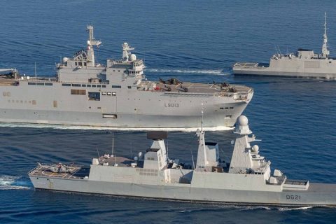 EΚΤΑΚΤΟ: Υπέγραψε τον στρατιωτικό νόμο ο Τ.Τριντό στον Καναδά ...