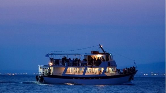 ΑΠΟ ΤΗΝ ΠΑΡΑΣΚΕΥΗ ΚΑΙ ΤΟ ΚΑΡΑΒΑΚΙ ΑΓΙΟΣ