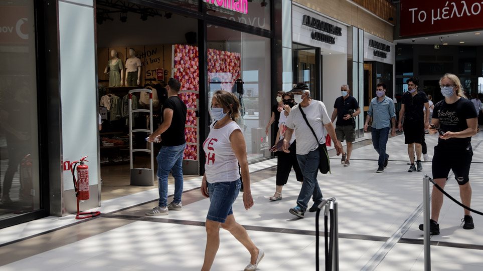 Κορωνοϊός: Προ των πυλών η υποχρεωτική