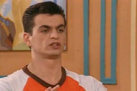 «Είμαι έγκλειστος σε ένα σπίτι και προστατεύομαι για να μη με βρουν ...