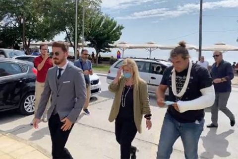 ΑΝΕΙΠΩΤΗ ΤΡΑΓΩΔΙΑ στο ΑΧΕΠΑ!
