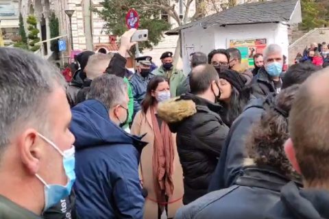 ΕΥΟΣΜΟΣ ΤΡΟΧΑΙΟ ΑΤΥΧΗΜΑ ΠΑΠΑΓΟΥ ΜΕ ΜΑΡΤΙΟΥ (ΦΩΤΟ)