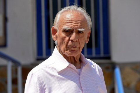 ΣΤΟ ΠΟΔΙ ΤΟ ΡΕΘΥΜΝΟ ΥΠΟ ΤΟ ΦΟΒΟ ΒΕΝΤΕΤΑΣ! ΒΓΑΙΝΟΥΝ ΤΑ ΚΟΥΜΠΟΥΡΙΑ ΜΕΤΑ ...