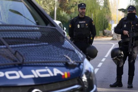 ΒΑΛΛΕΙ ΚΑΤΑ ΤΗΣ ΔΥΣΗΣ Ο ΠΟΥΤΙΝ:
