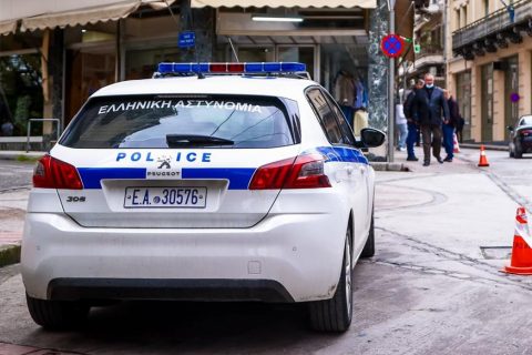 ΔΕΝ ΕΧΟΥΝ ΤΣΙΠΑ ΠΑΝΩ ΤΟΥΣ!!!