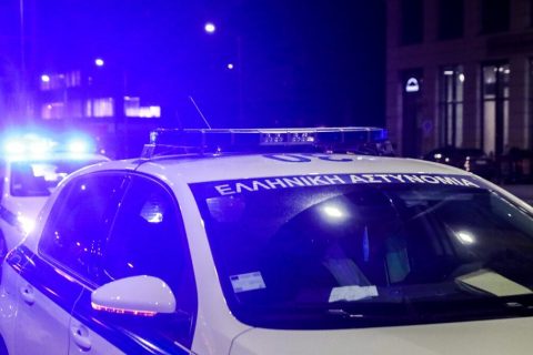 ΜΕ ΤΙΣ ΜΠΟΤΕΣ ΤΩΝ 1000 ΕΥΡΩ ΣΤΑ ΧΩΡΑΦΙΑ Η